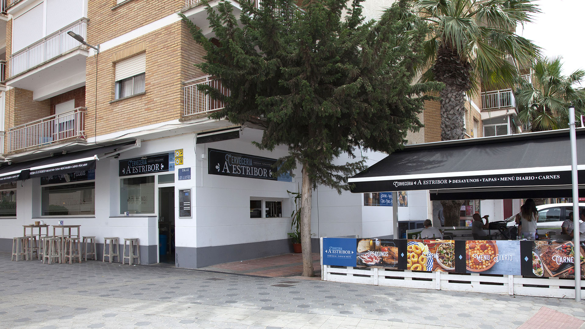 Restaurantes - A Estribor